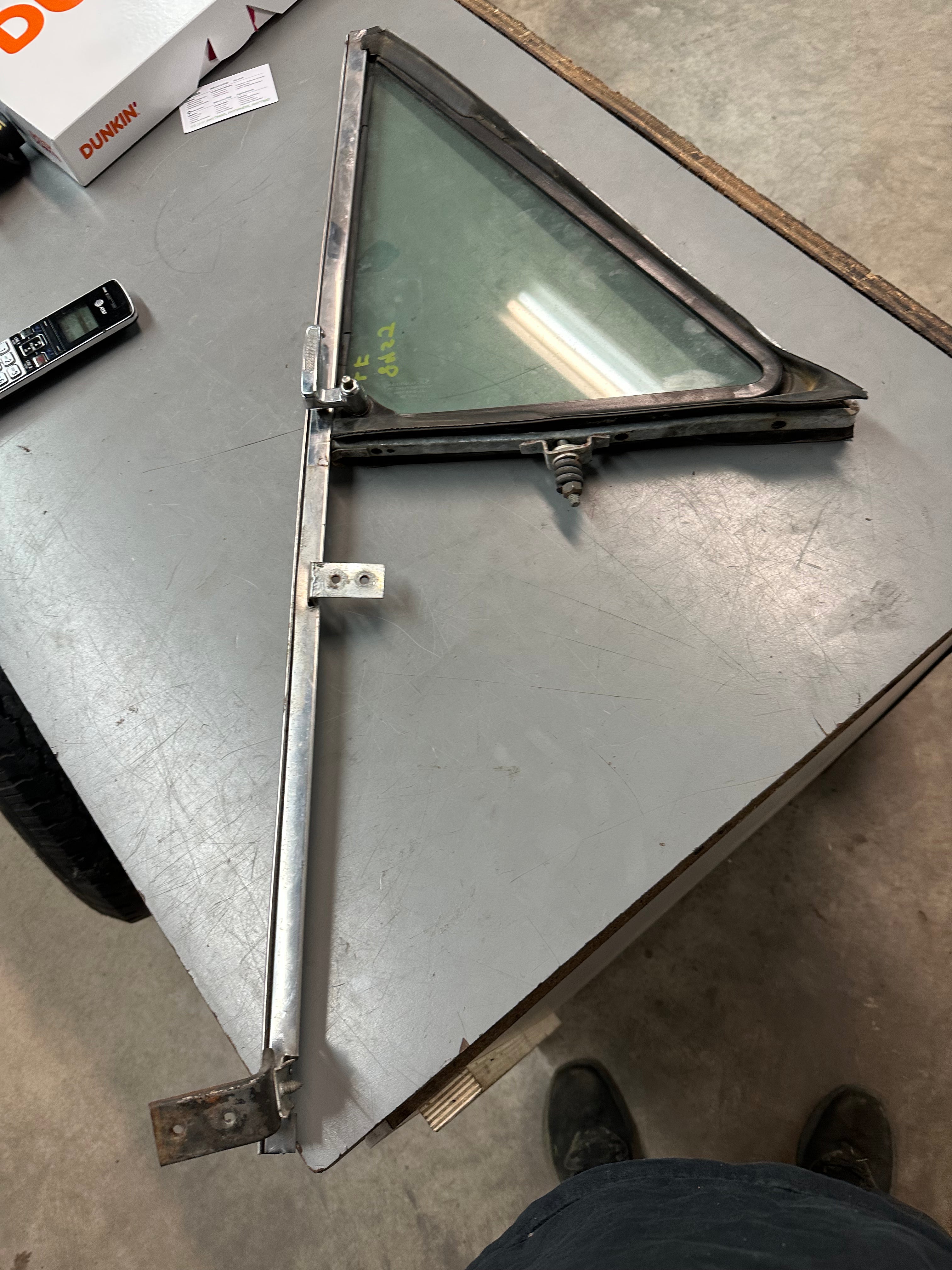 Left Vent Window Assembly for Jeep FSJ Wagoneer | FN Jeep