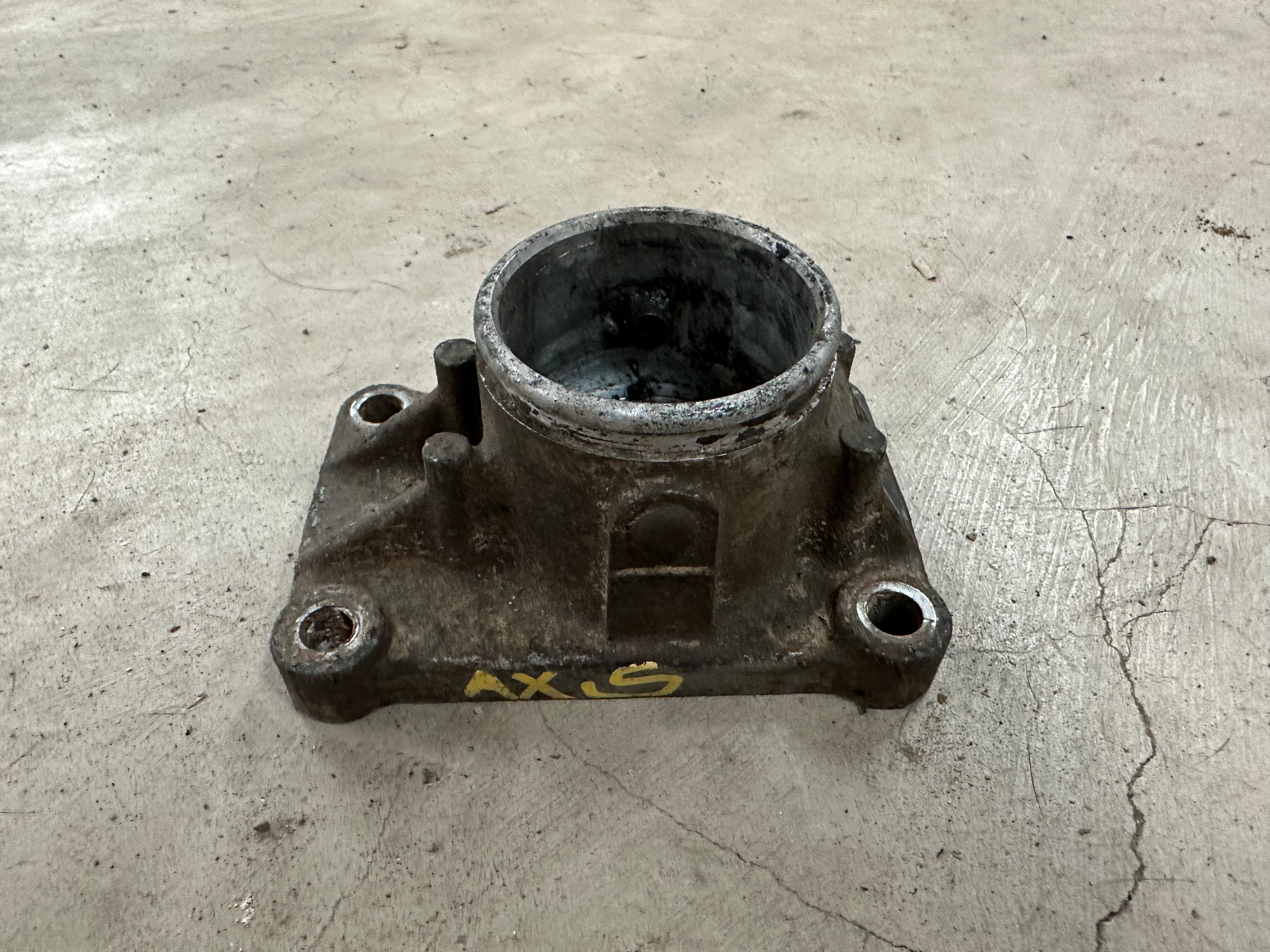 Wrangler YJ (87-95) AX5 Transmission Shift Tower Base | FN Jeep
