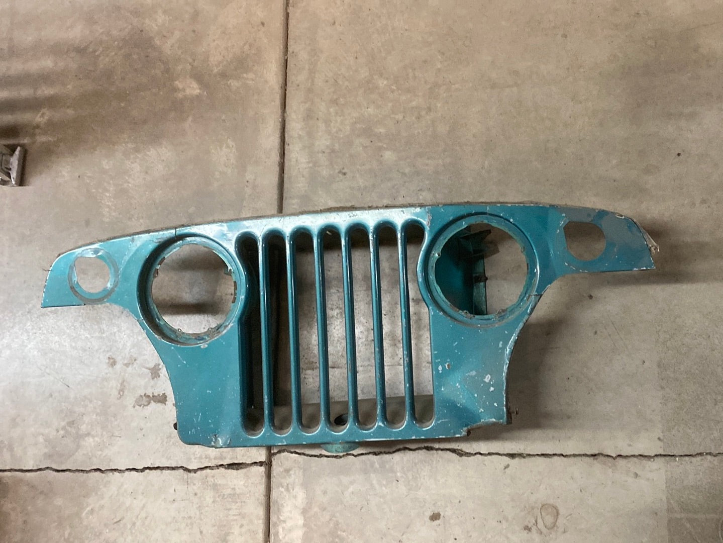 Jeepster Commando C101 (66-71) OEM Front Grille - Green | FN Jeep