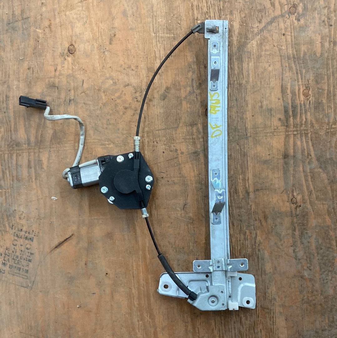 Grand Cherokee WJ (99-00) DS Front Window Regulator Electric | FN Jeep
