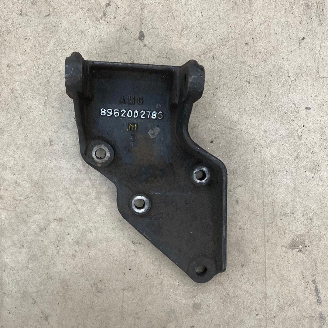 8952002786 4.2L Motor Mount Bracket for Wrangler YJ (87-90) | FN Jeep